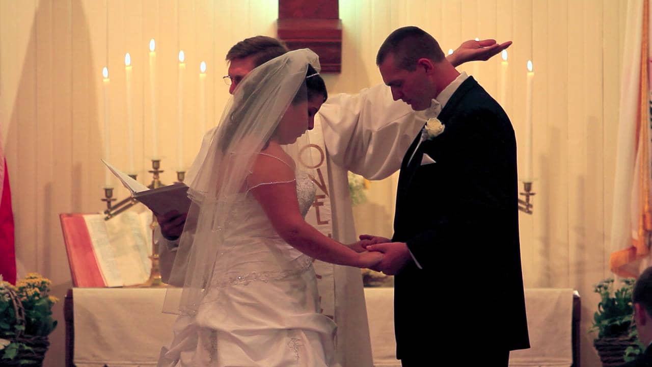 Amanda + Chris Dinges on Vimeo