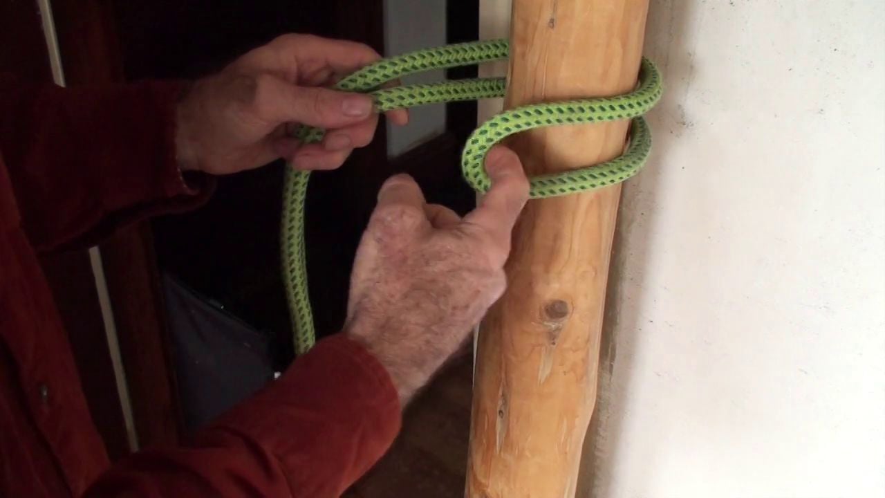 Releasable knot demonstration 2 on Vimeo