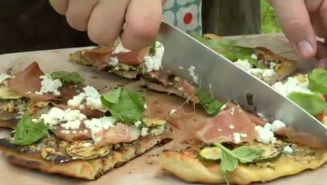 Grilled Pizza on Vimeo