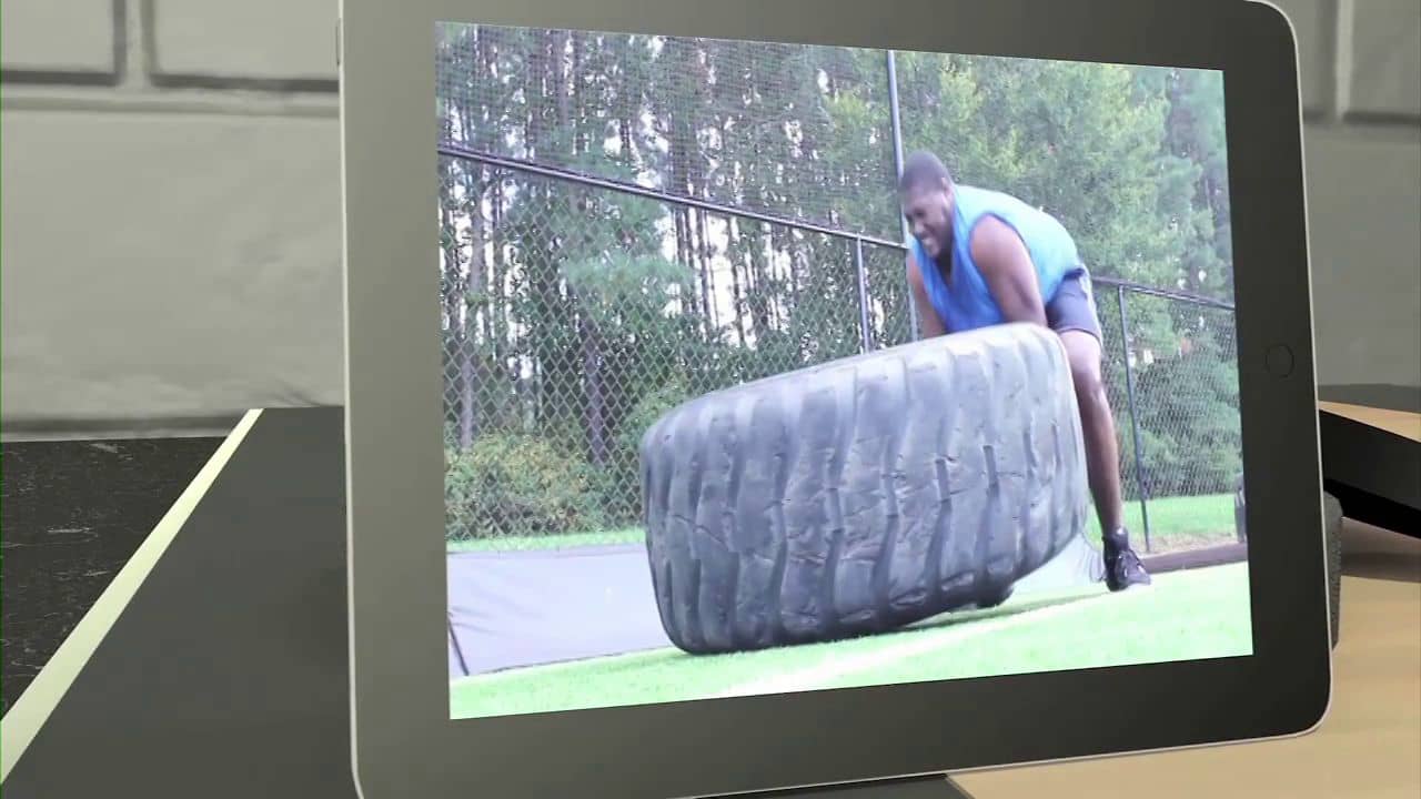 NFL lineman Derek Morris training at SportHQ with HQ Performance on Vimeo