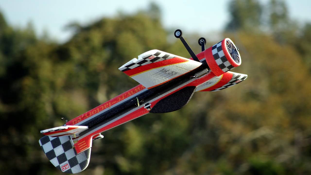 RC Factory Yak 55 EPP on Vimeo
