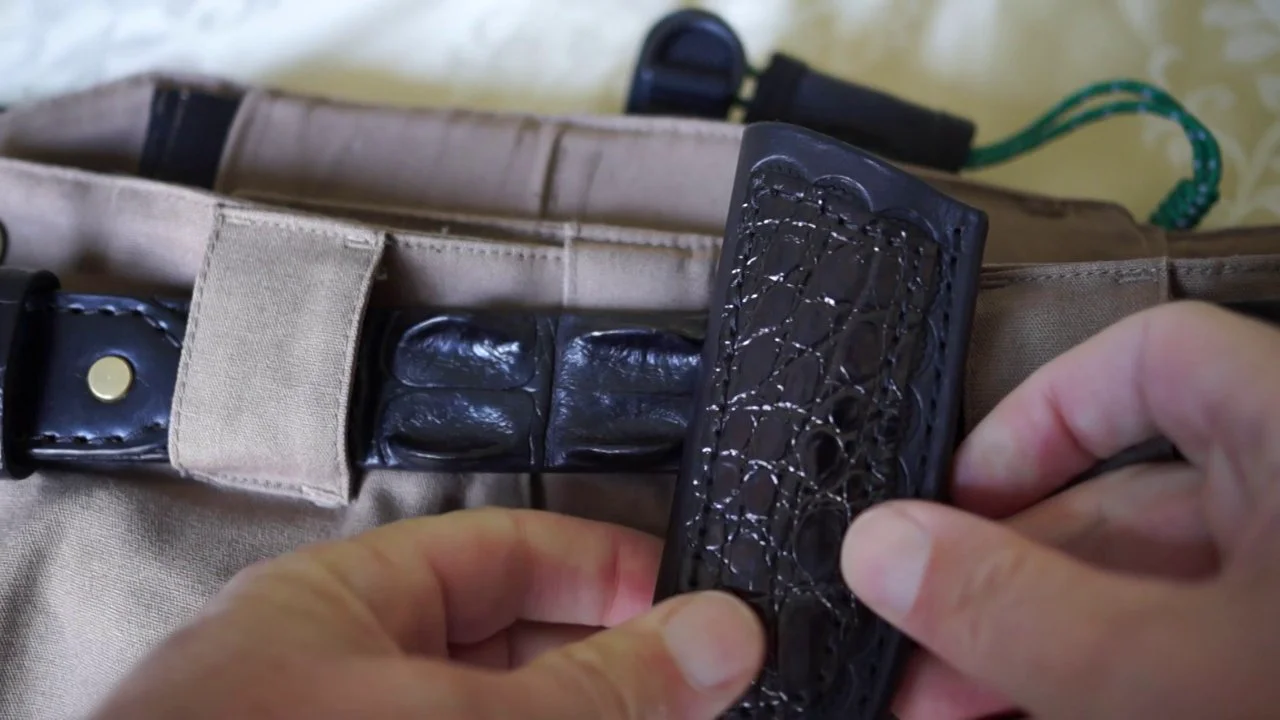 Bob Schrap Custom Knife Sheaths on Vimeo