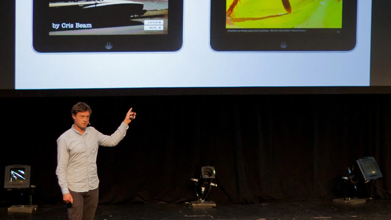 Evan Ratliff speaks at Luminance 2012