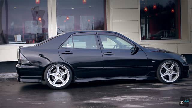 Lexus is 400 v8 on Vimeo