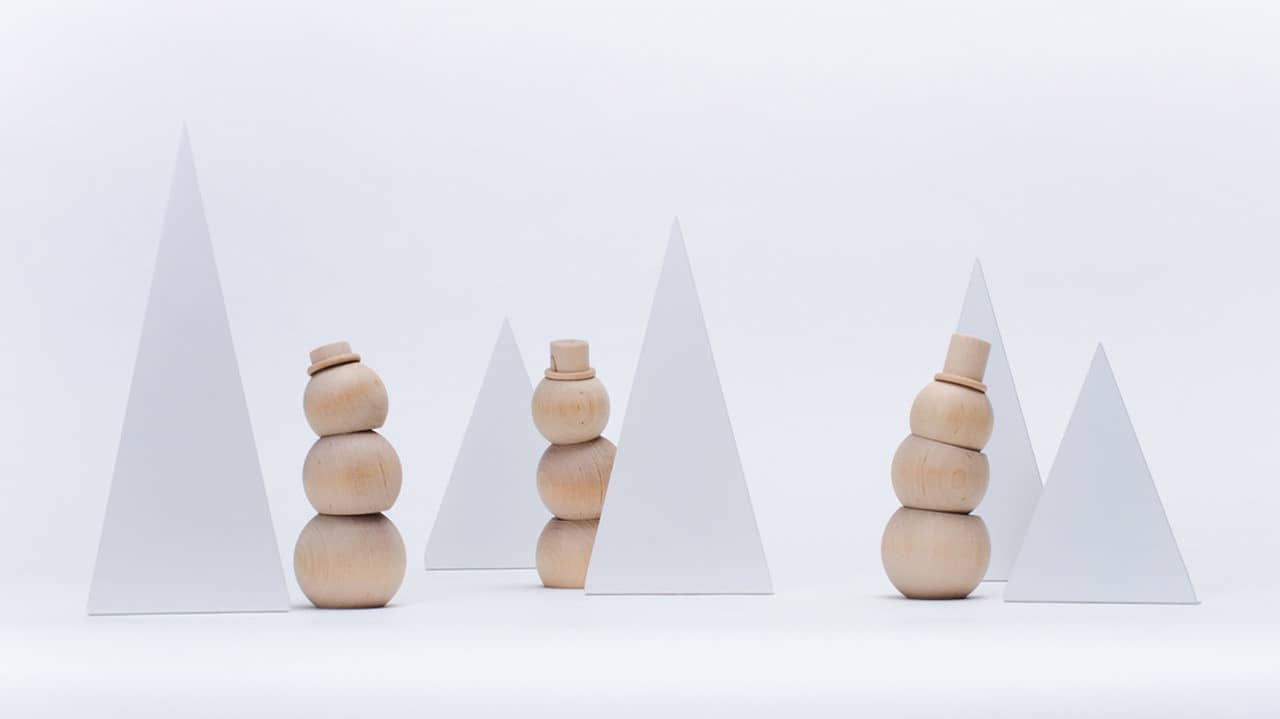 Stackable Snowmen by Fruitsuper Design on Vimeo