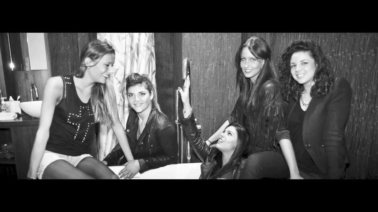 PHOTOSHOOT PARTY (Behind the scene of photography session)