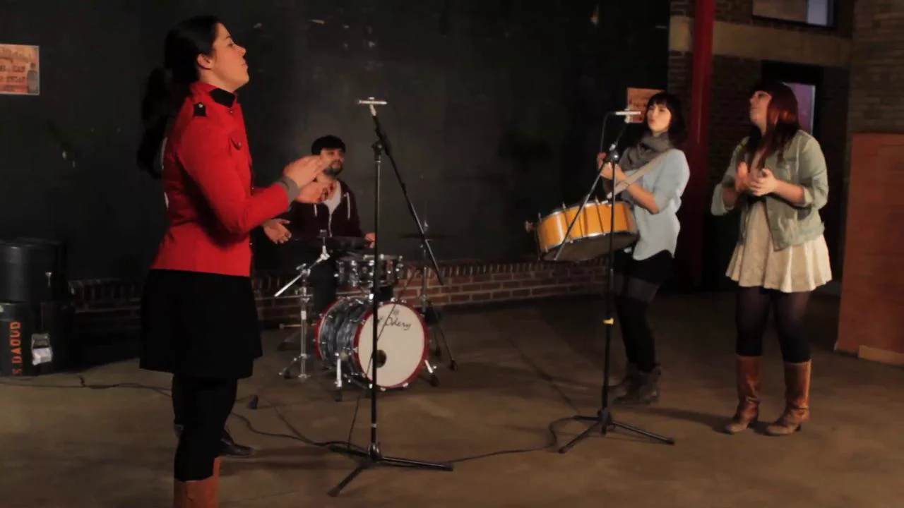 Chic Gamine - Shake Off your Worries