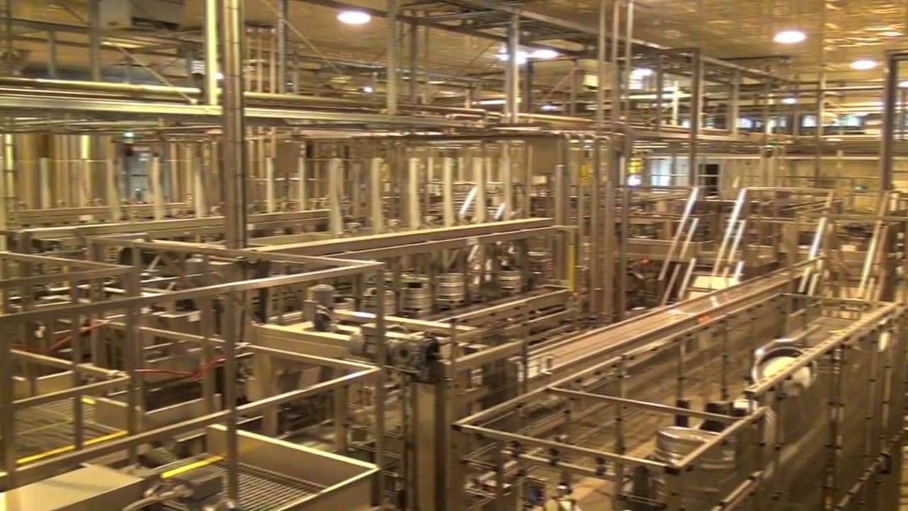 Comac keg line mod. HS6T, installed at the Heineken Comun Nuovo brewery ...