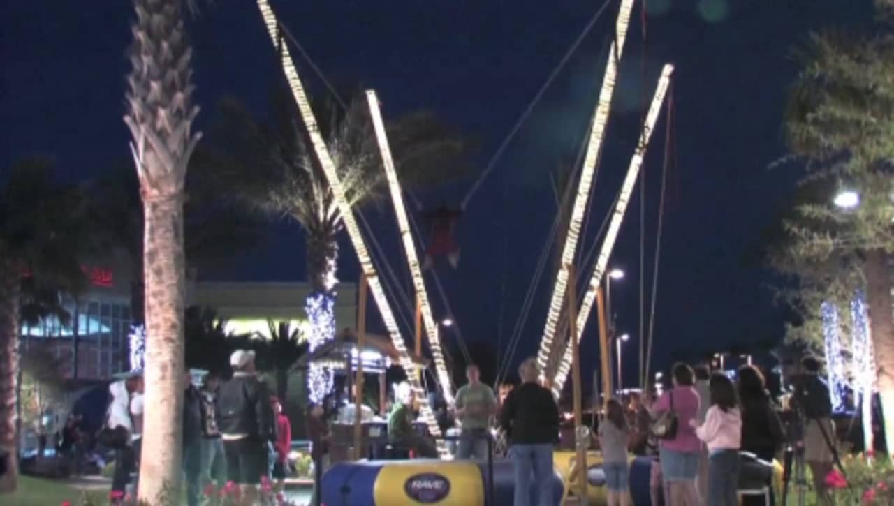 2009 New Year's Eve Beach Ball Drop in Panama City Beach, Fla. on Vimeo