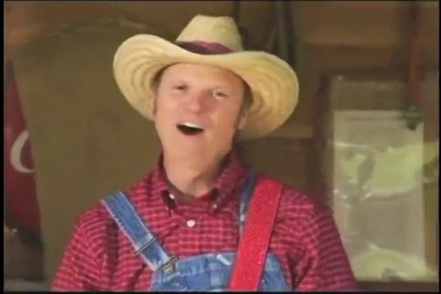 Farmer Jason Punk Rock Skunk on Vimeo