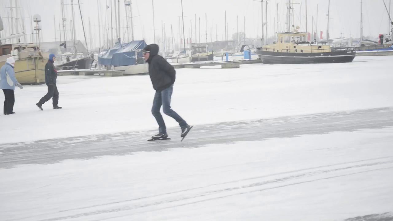 ice boats and skating in Holland on Vimeo