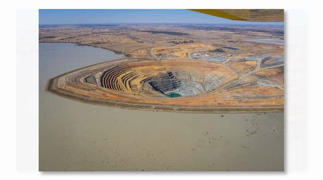 Fly Over of Barrick Gold's Mine in Lake Cowal, 4 February 2013 on Vimeo