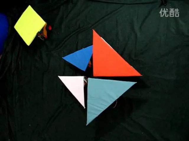 Multi-robot Cooperation on Building Tangram (Seven Piece Puzzle)