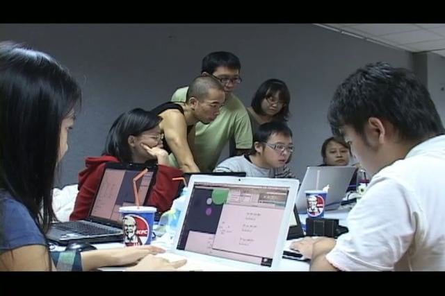 PlayAround 09 Workshop - TechNomads on Vimeo