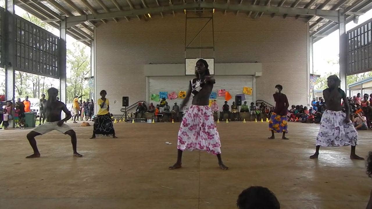 Chooky Dancers at Angurugu School, Groote Eylandt (Australia) on Vimeo