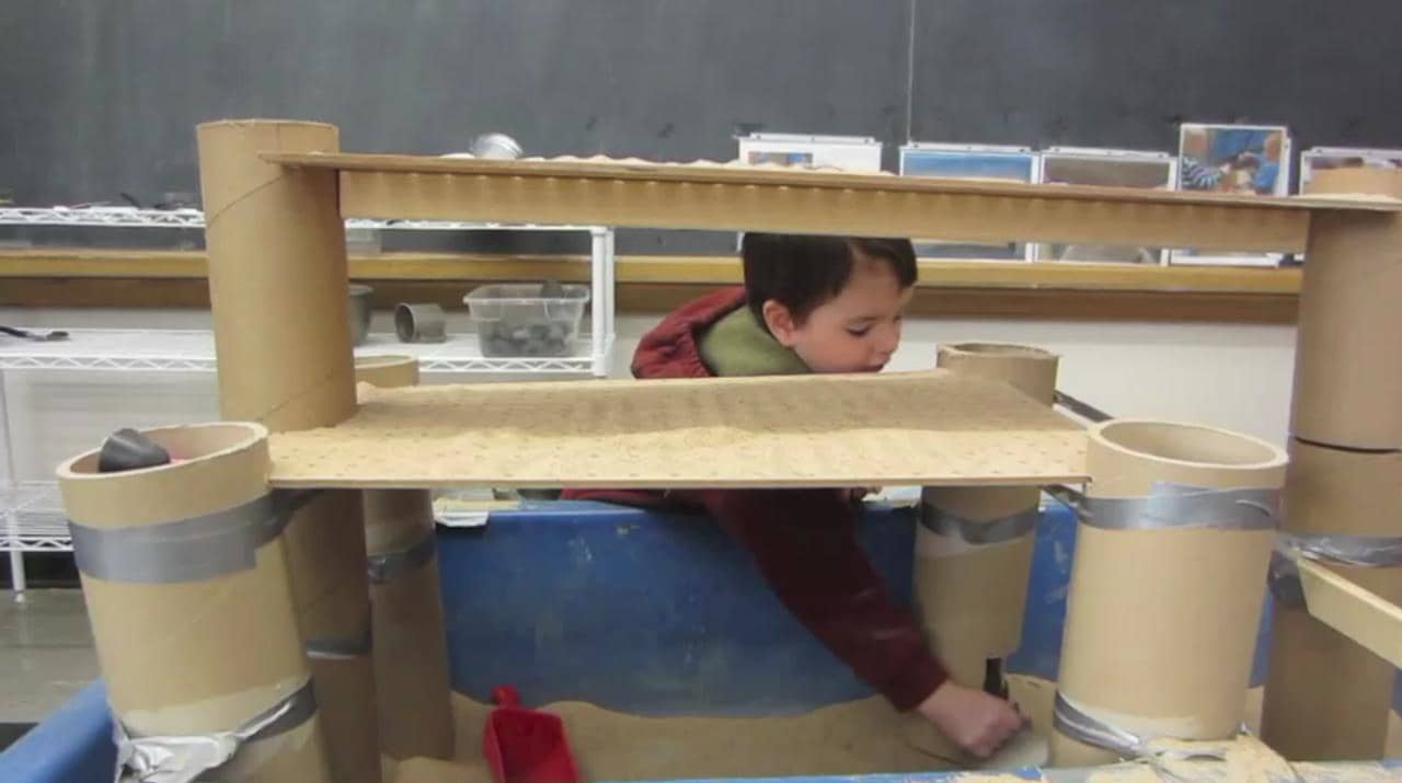 Pouring through two Platforms on Vimeo