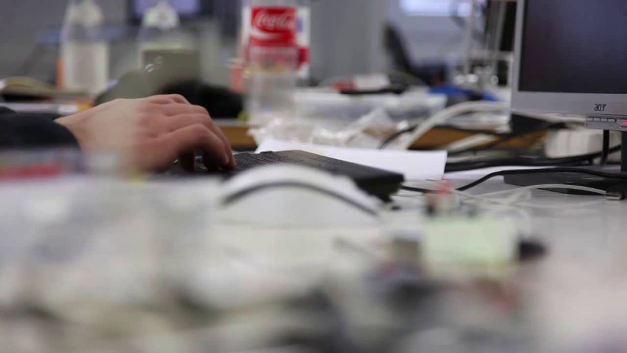 Prototyping Interfaces - Interaktive Skizzen mit vvvv on Vimeo