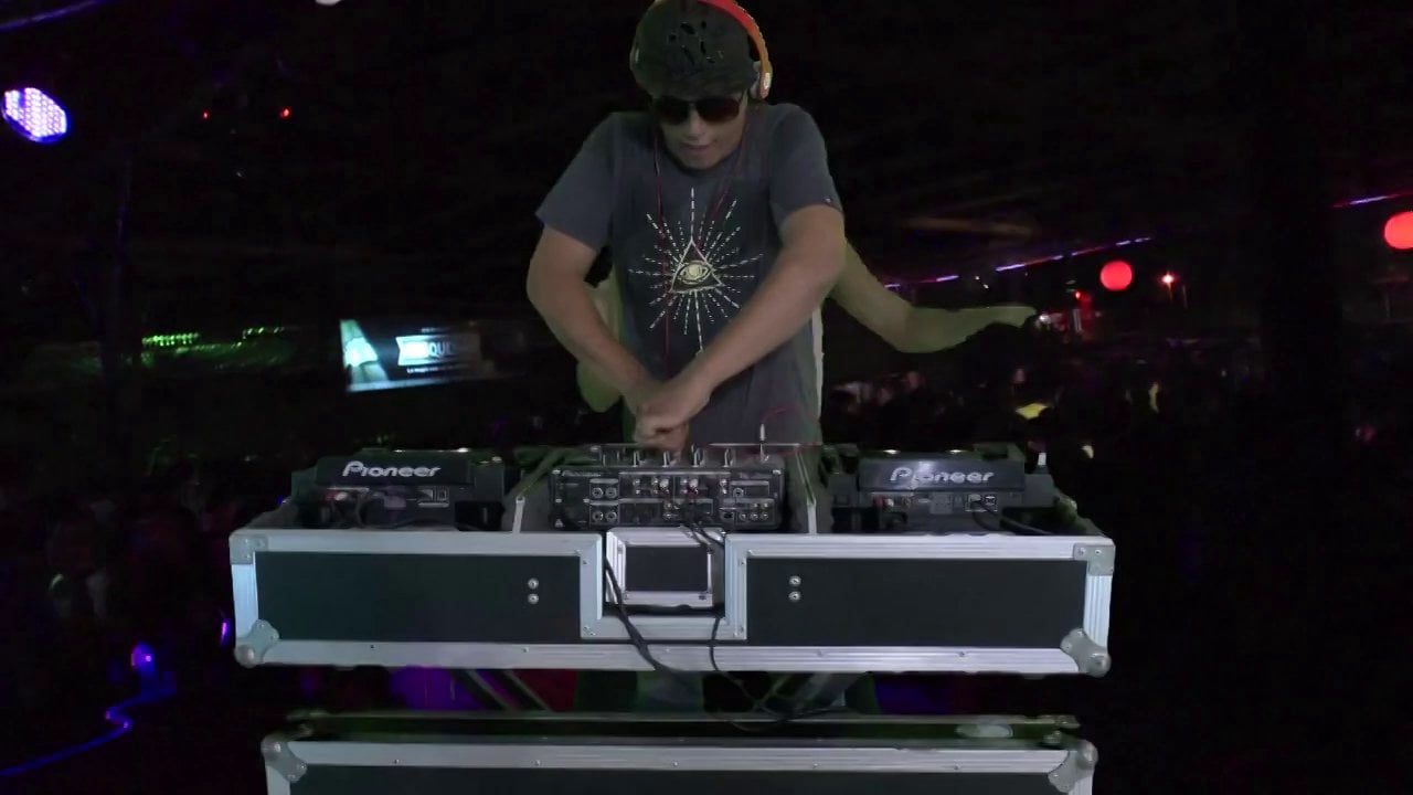 Dj JB Peru - Aguita De Coco [ Dj Rentz ´13 ] on Vimeo