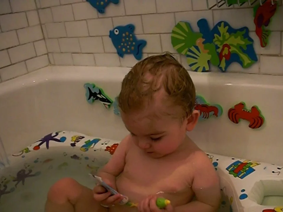 BATHTIME, DECEMBER 30th, 2009 on Vimeo