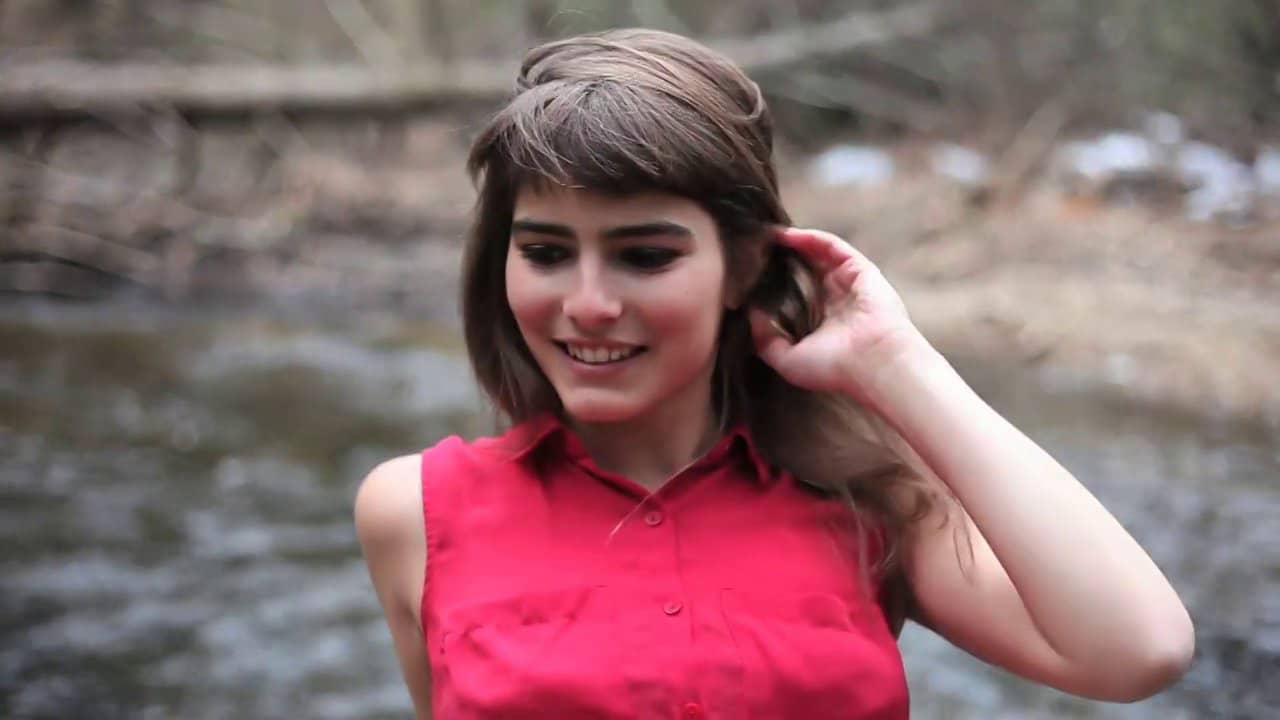 Behind the Scenes : Photo shoot with Zoe Travis on Vimeo