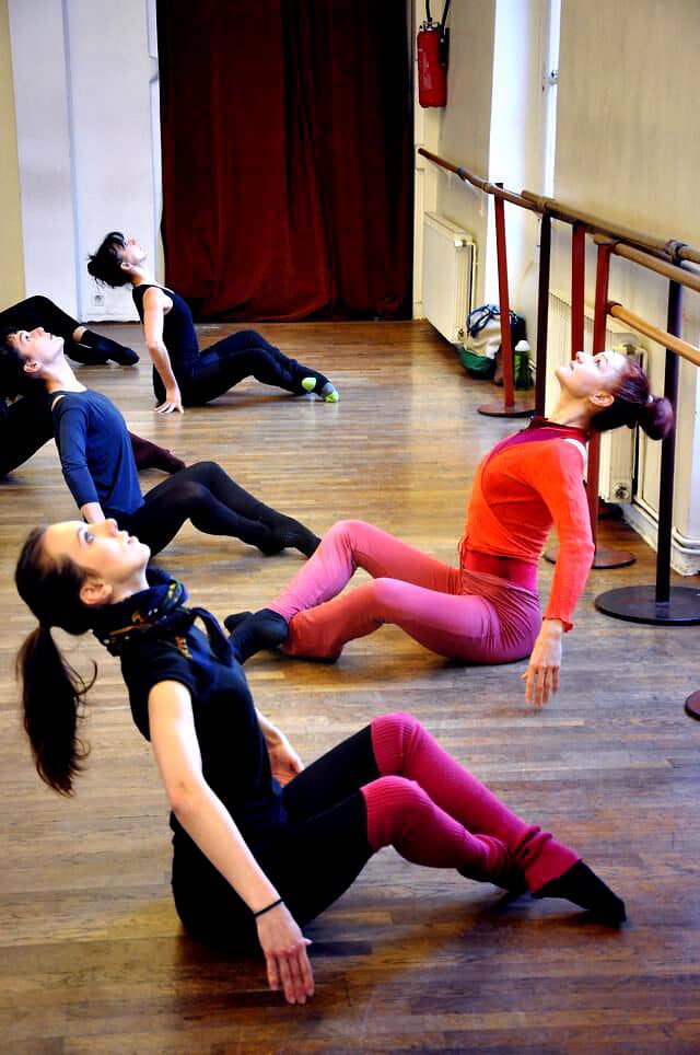 Class in Martha Graham Technique (floorwork, spirals and leg openings ...