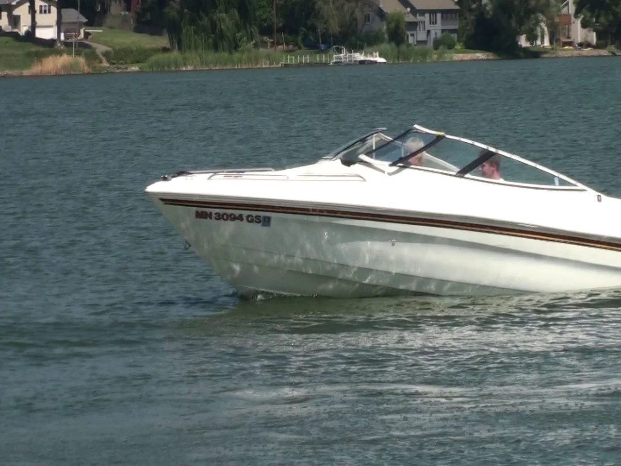 Wellcraft open bow going fast on Vimeo