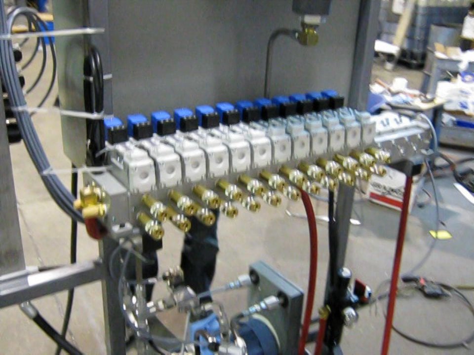 Valve gate control unit on Vimeo