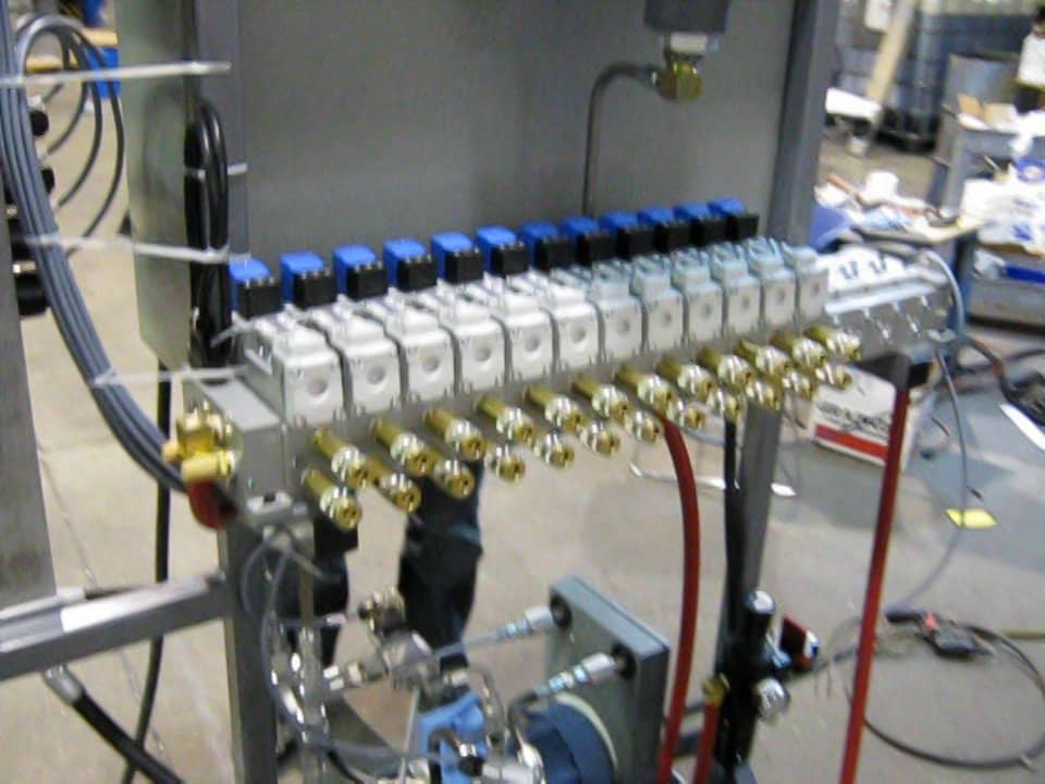 Valve gate control unit on Vimeo