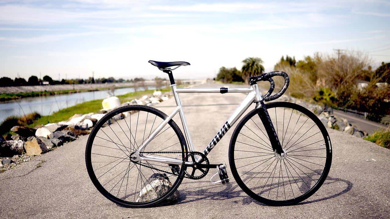 Unknown Bikes: PS1 on Vimeo