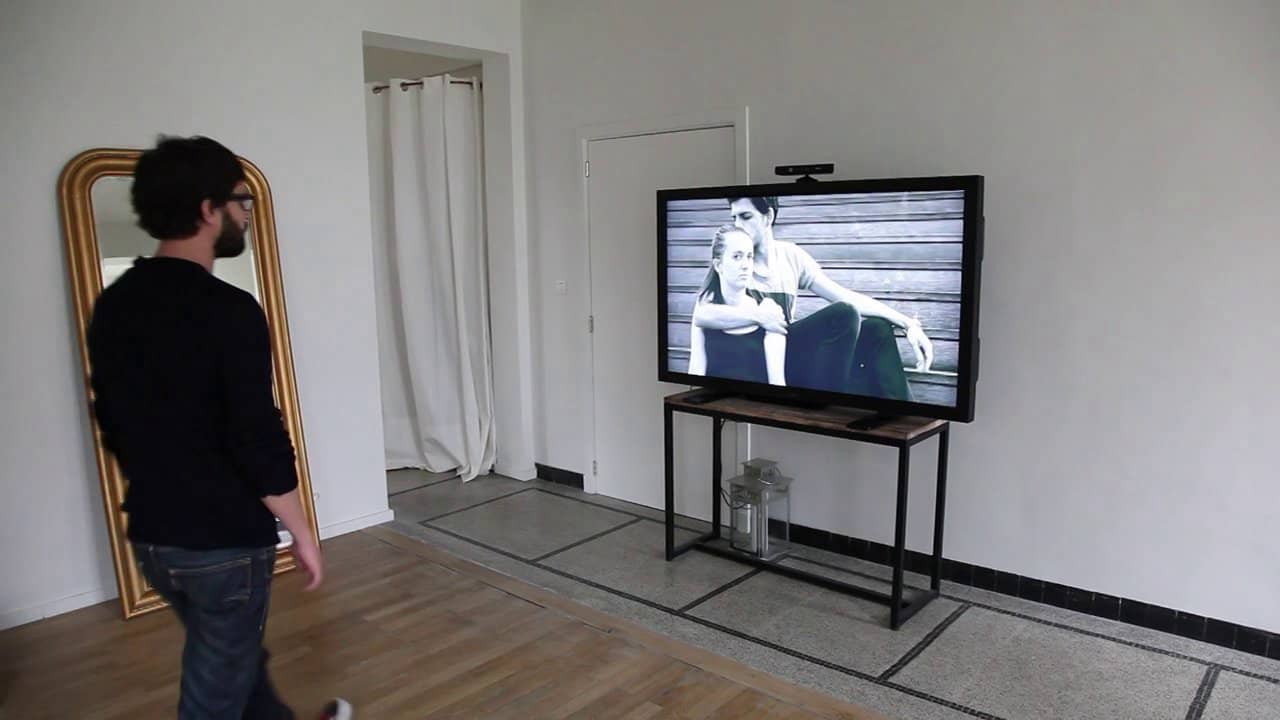 Kinect based Interactive Photographic Installation - A kiss in Paris #2 ...