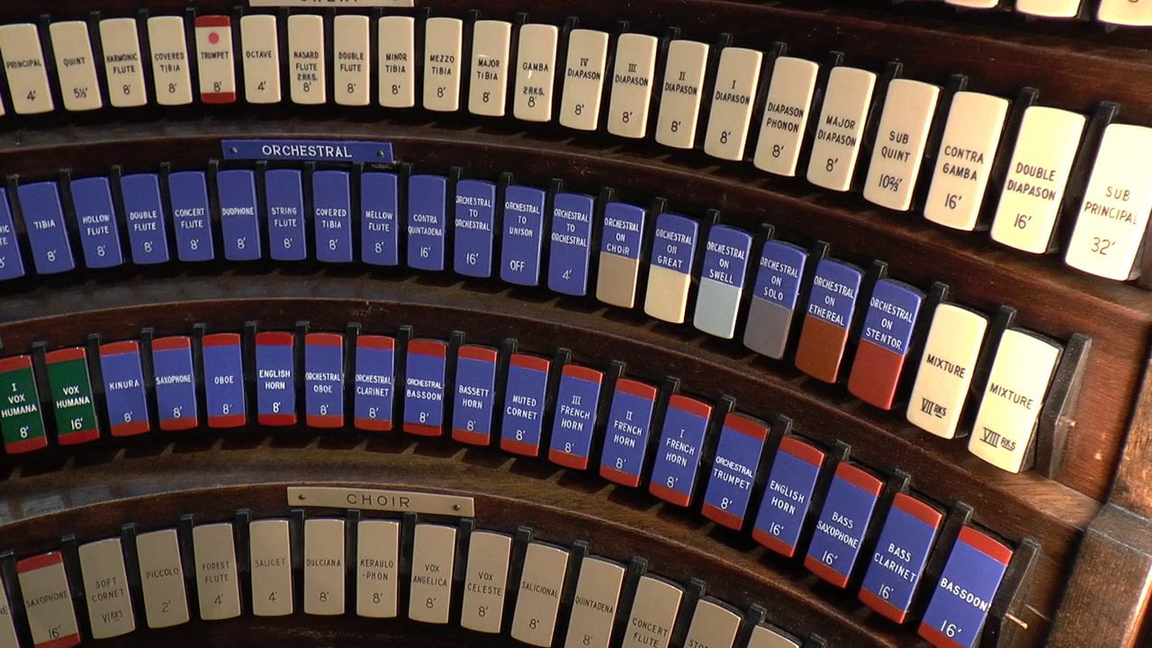 Peter Conte and Michael Barone at the Wanamaker Pipe Organ Console on Vimeo