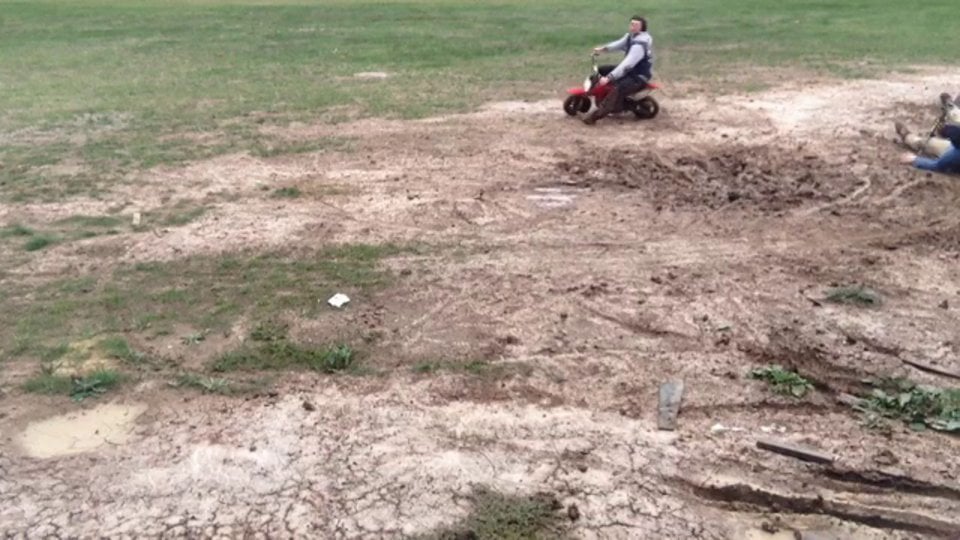 30 seconds of laying in mud on Vimeo