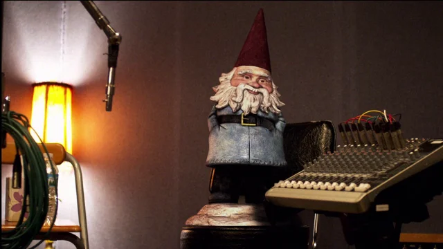 Travelocity Roaming Gnome Commercials
