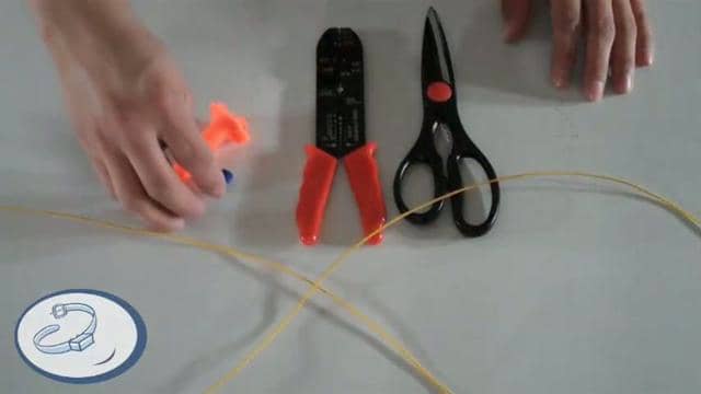 Splicing Dog Fence Boundary Wire (Joining Wire) on Vimeo