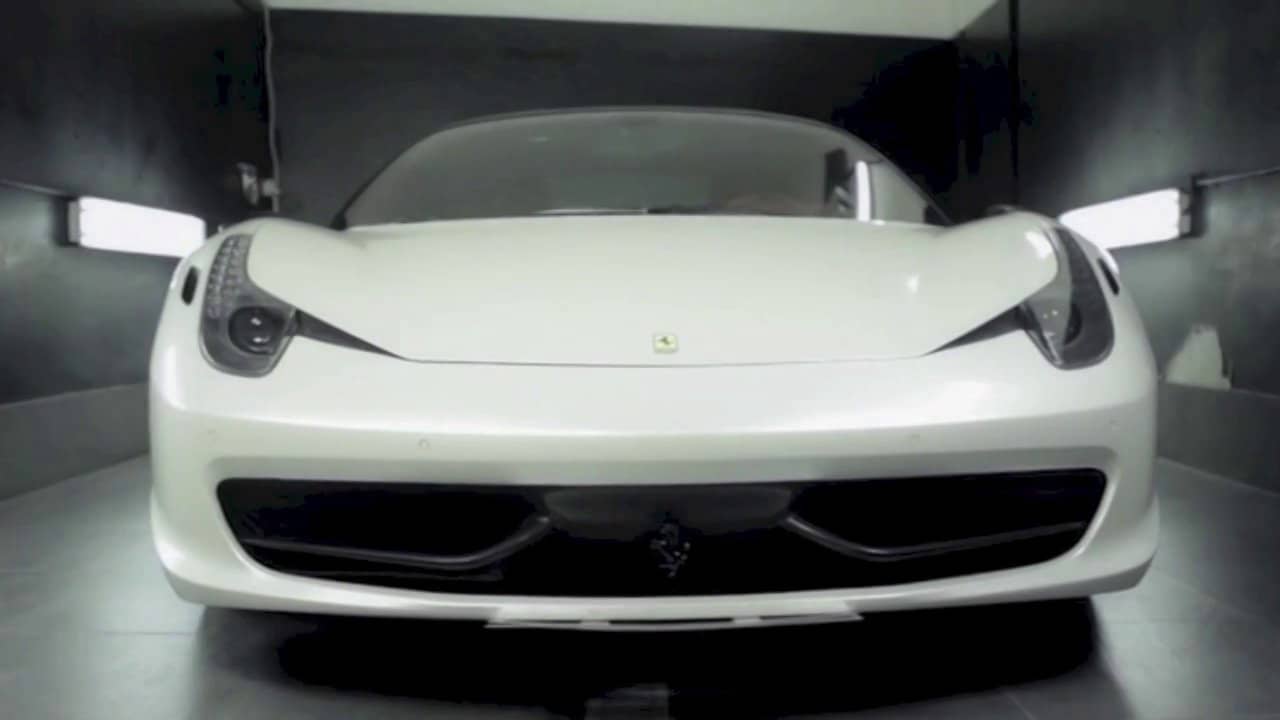 VVIVID pearl white Ferrari 458 with True R carbon black accents vinyl ...
