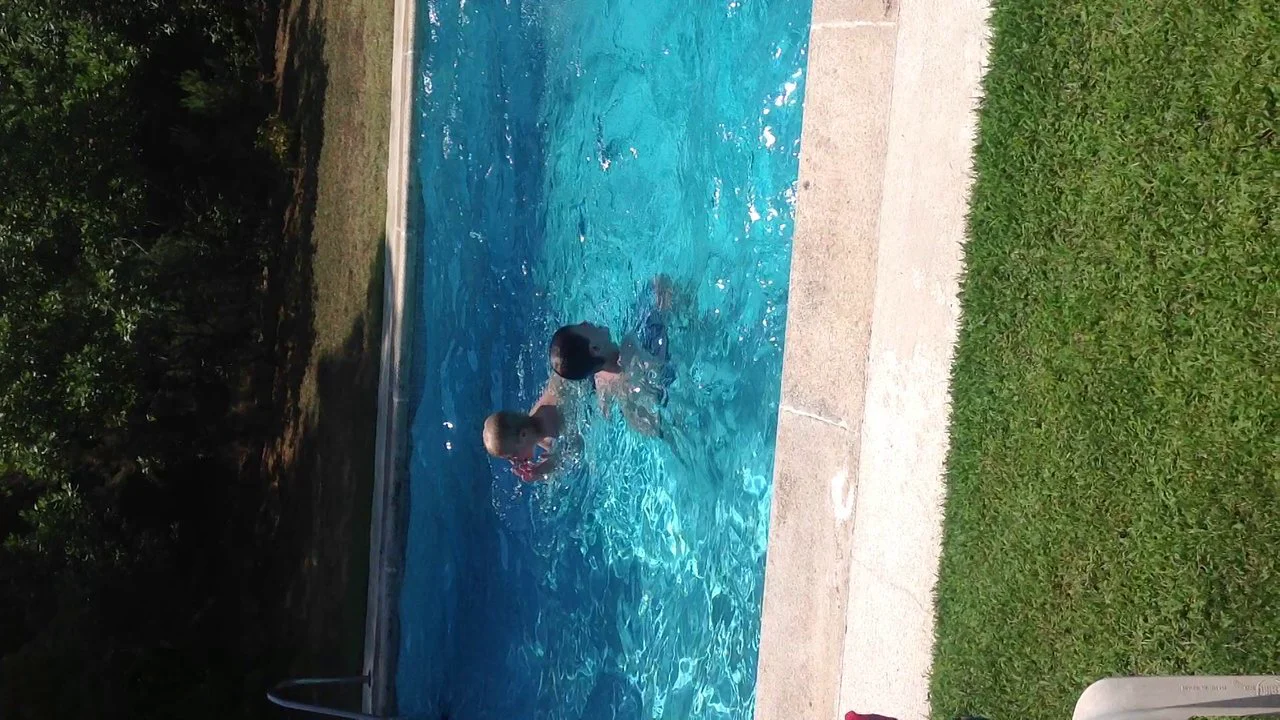 Swimming Pool Dive on Vimeo