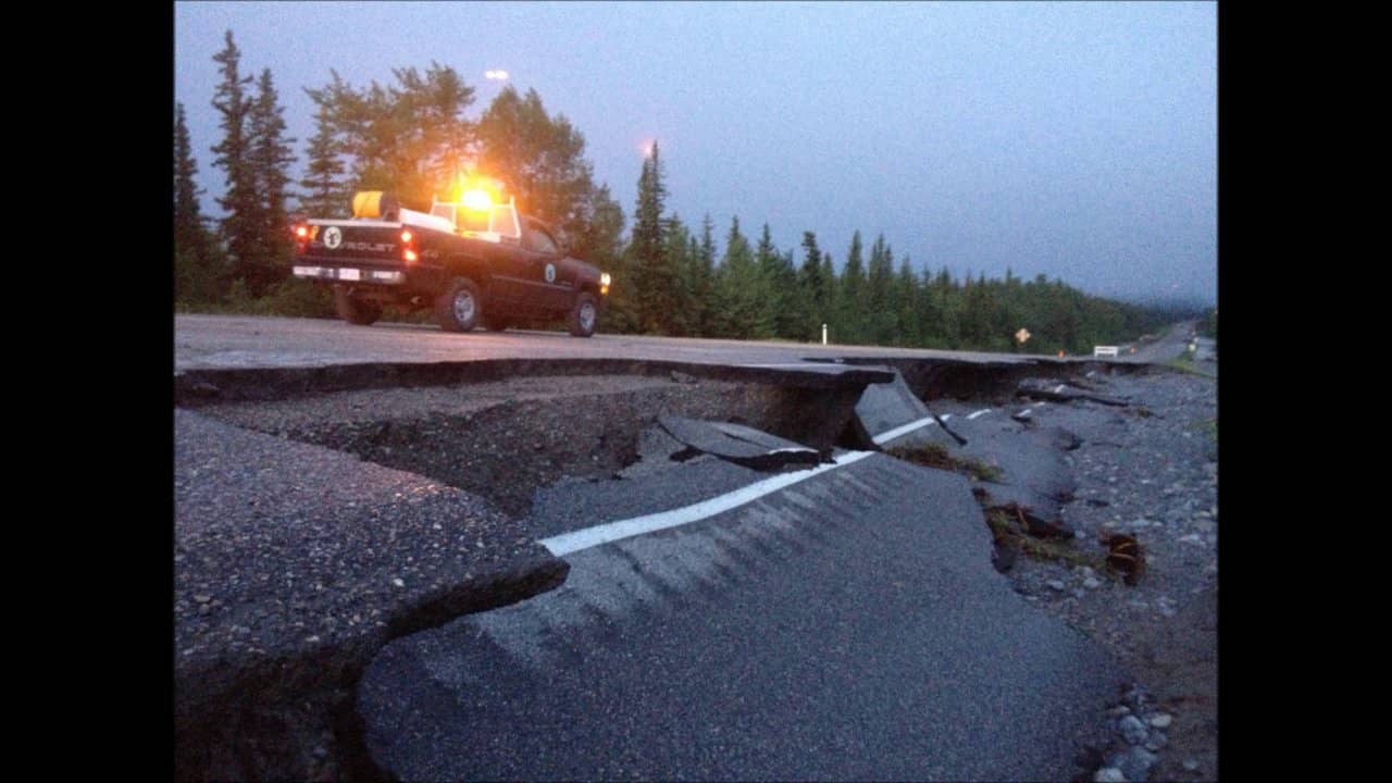 2013 Exshaw flood on Vimeo