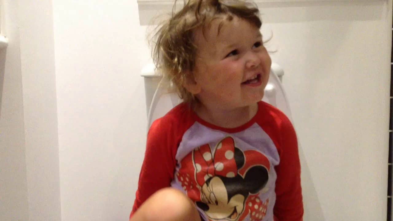 Lucia pee pee in toilet on Vimeo