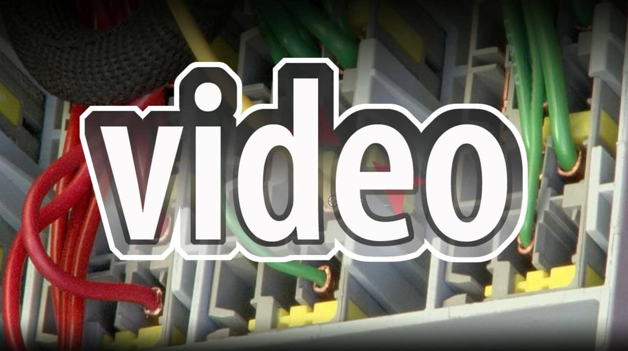 SCANIA/ main fuse box on Vimeo