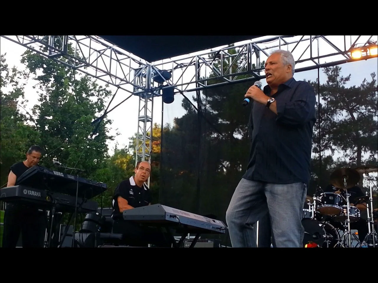 Johnny Contardo former lead vocalist of the band Sha Na Na - Movie ...