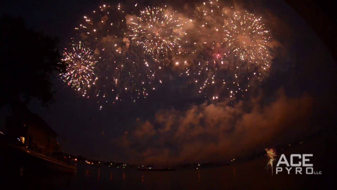 Ace Pyro - Trenton Jul 4th Full Fireworks Show on Vimeo