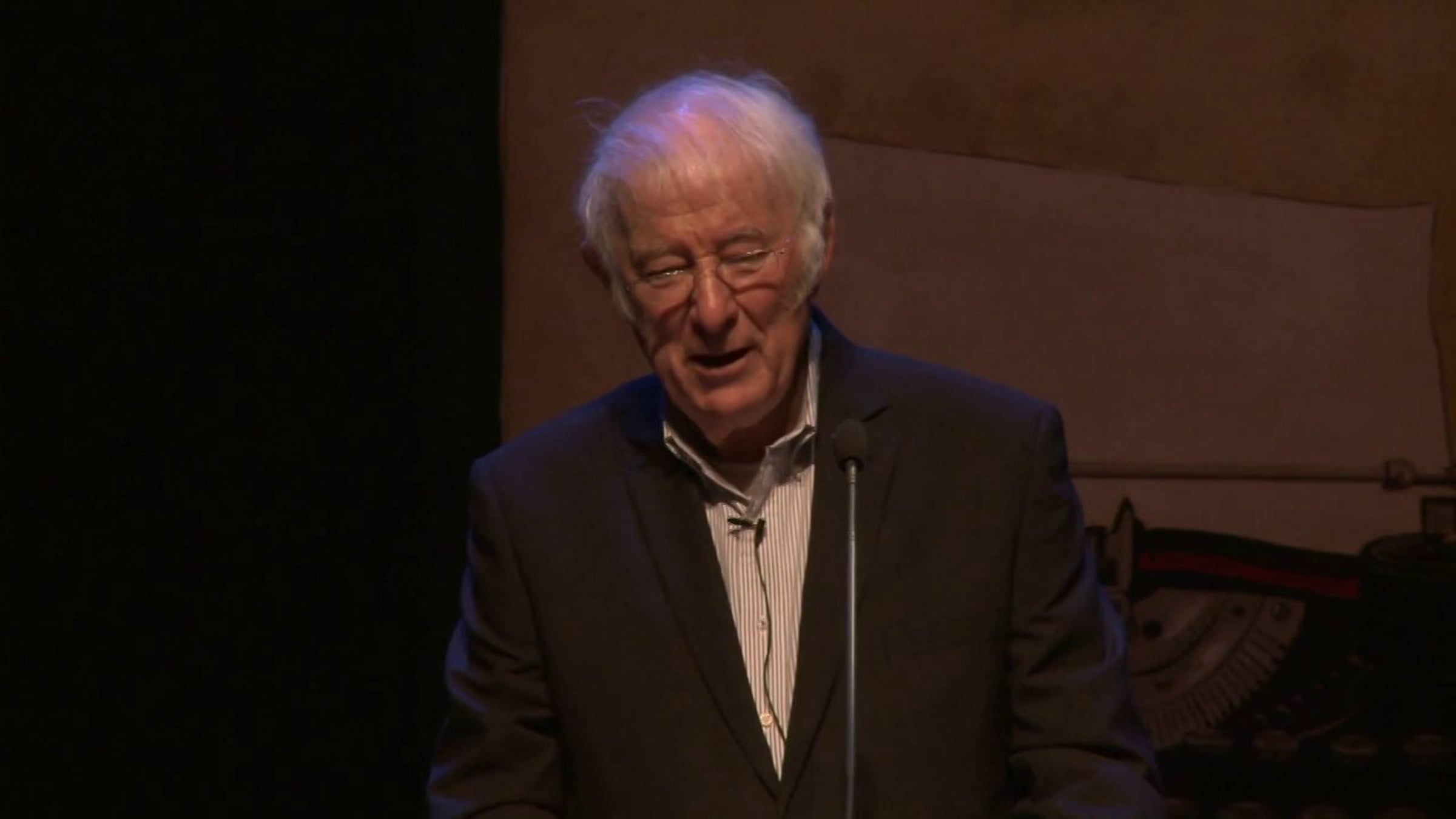 Seamus Heaney - The Harvest Bow & A Call - at Cúirt International ...