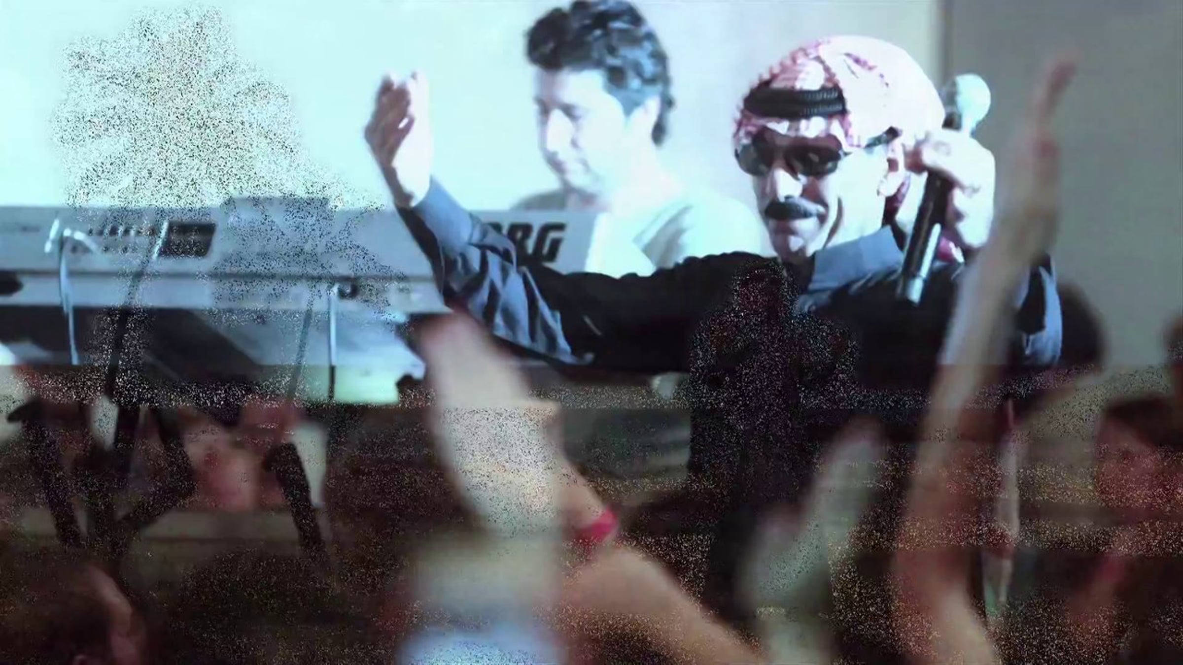 Omar Souleyman - Warni Warni (Official Video) - YouTube