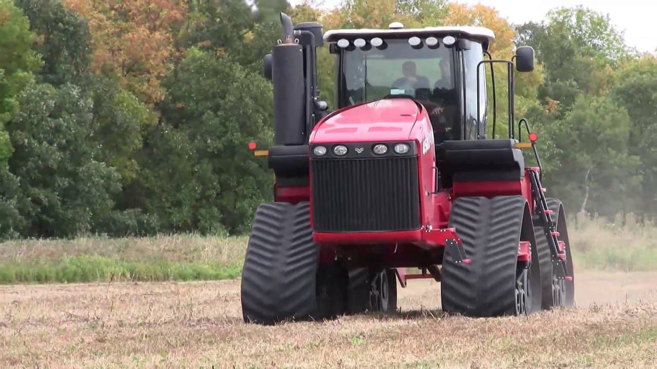 BUHLER VERSATILE Delta Truck (450 DT) on Vimeo