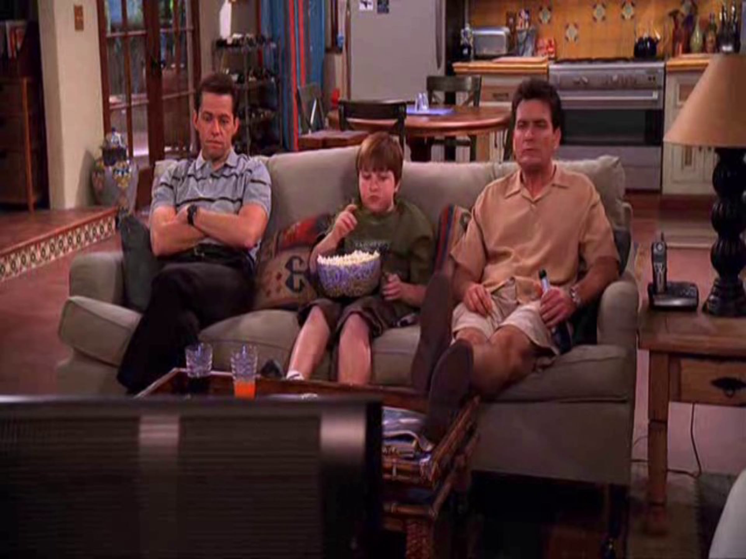 Two And A Half Men - Oshikuru