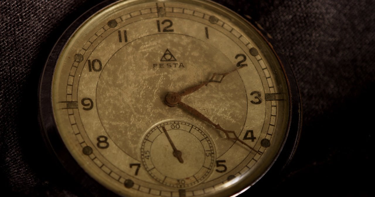 Pocket Watch a6 - 25s - 4k res - FREE STOCK FOOTAGE on Vimeo