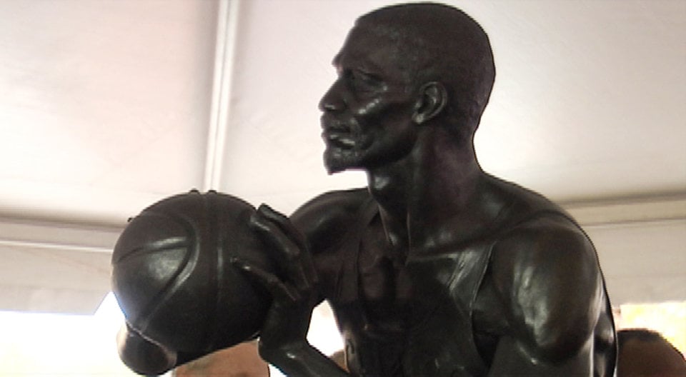 Bill Russell Statue Unveiled at City Hall Plaza on Vimeo