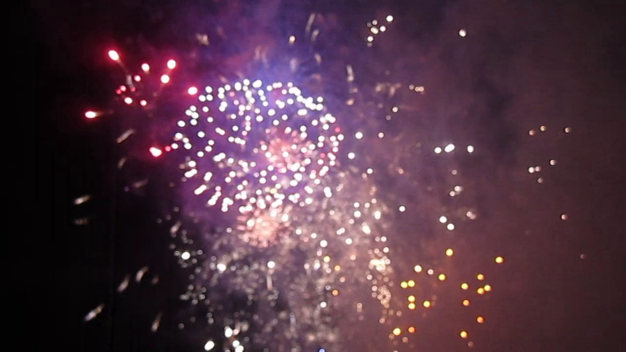 Waterloo fireworks display, Lewes, bonfire night 2013 on Vimeo