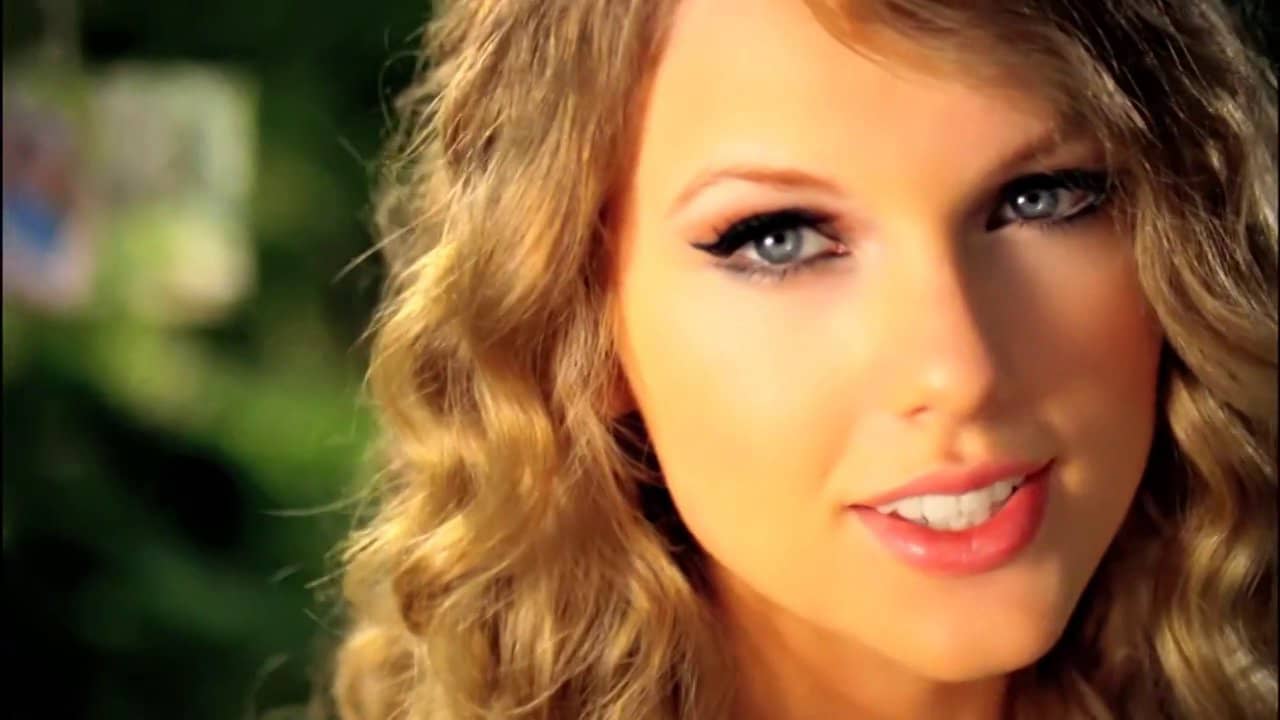 Taylor Swift "Mine" on Vimeo