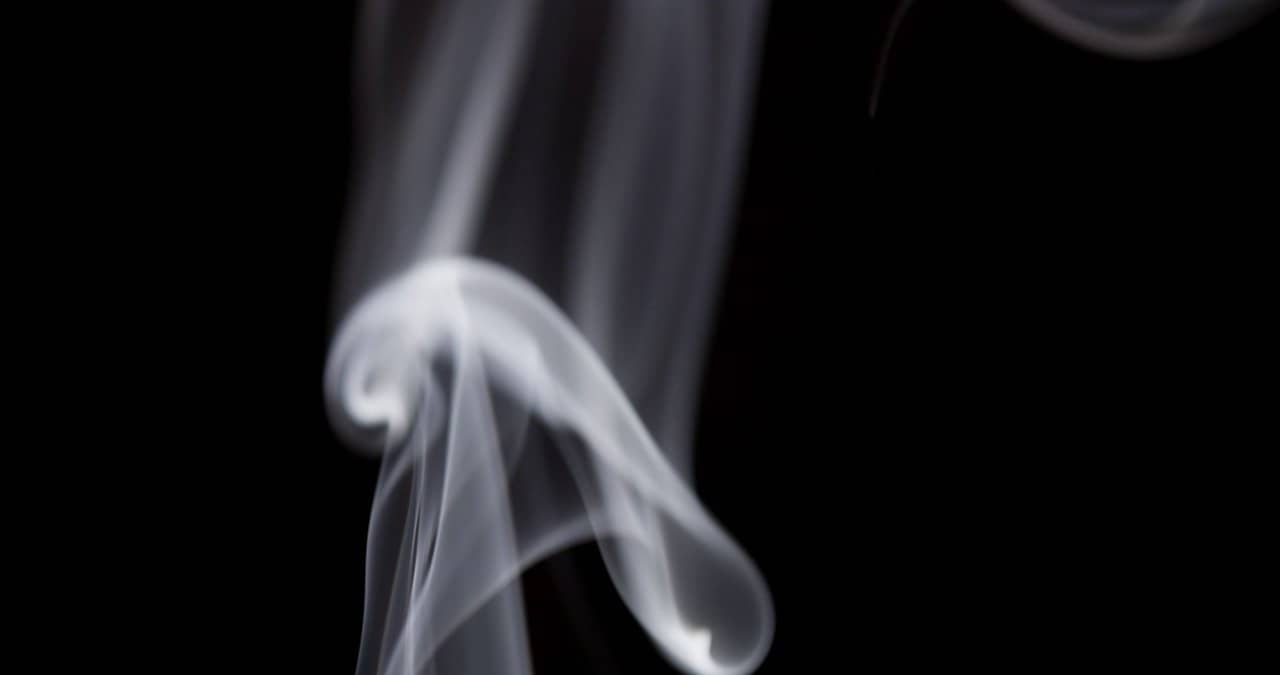 Thin Smoke 32 - 30s - 4k res - FREE STOCK FOOTAGE on Vimeo